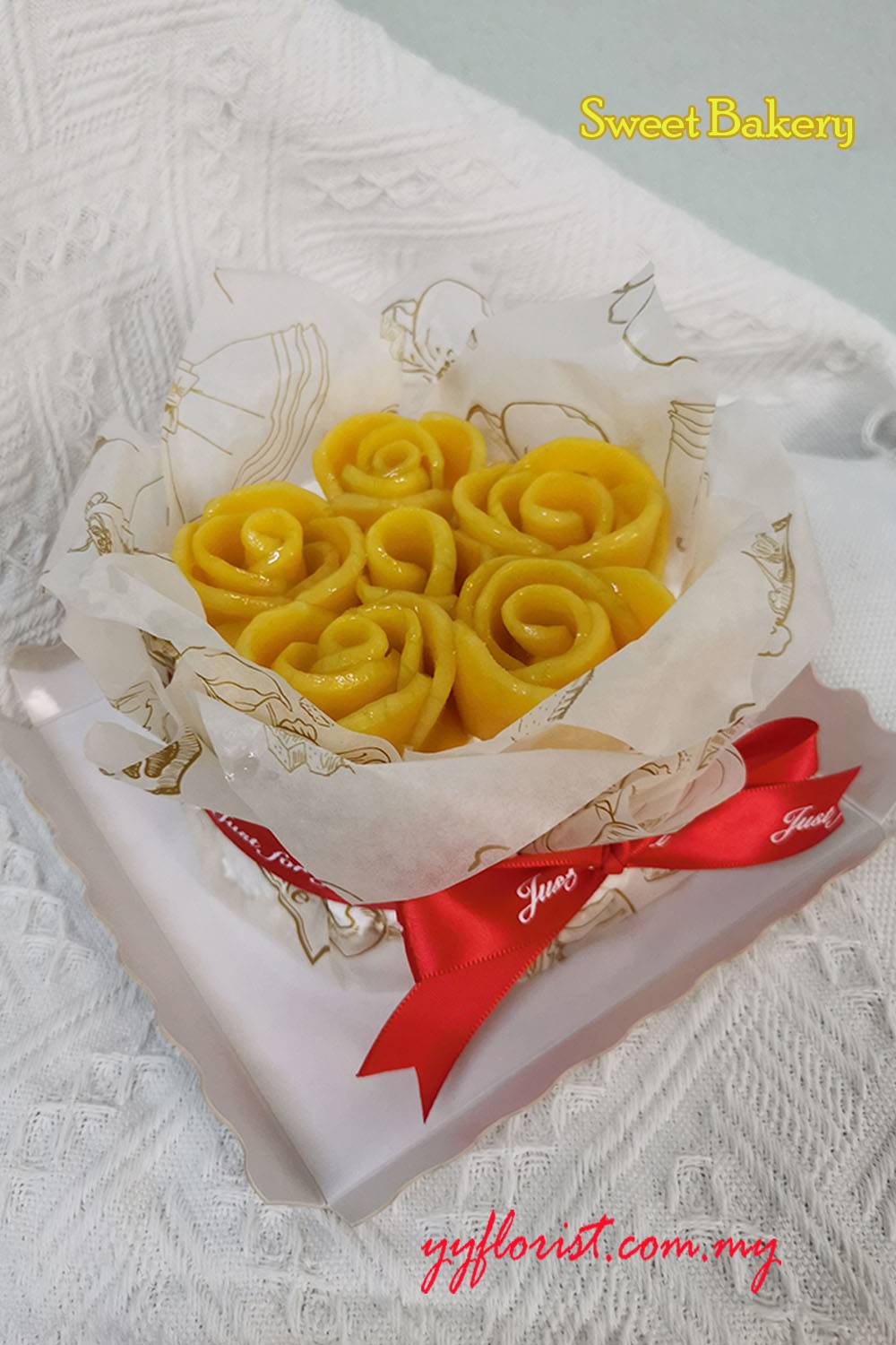 Mango Flower Cake