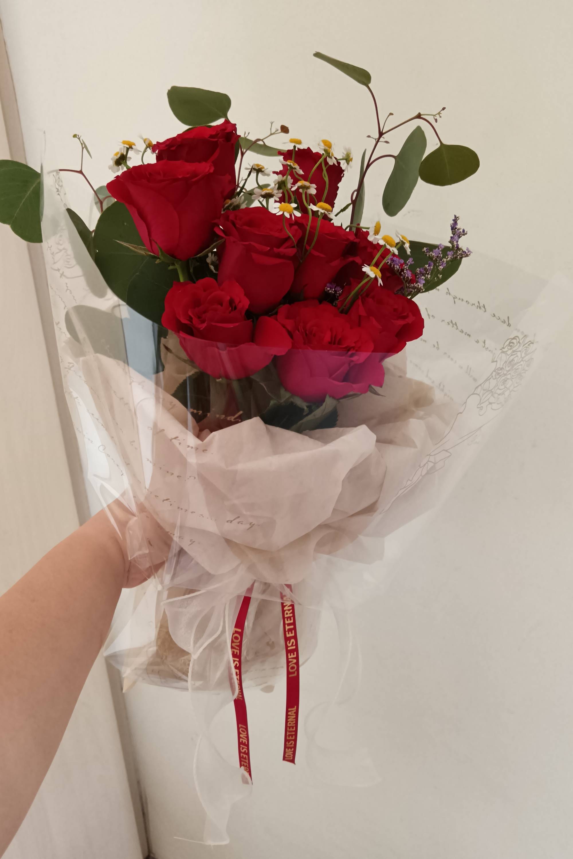 Simple Red Roses Bouquet | Valentine Flowers | KL online florist ...